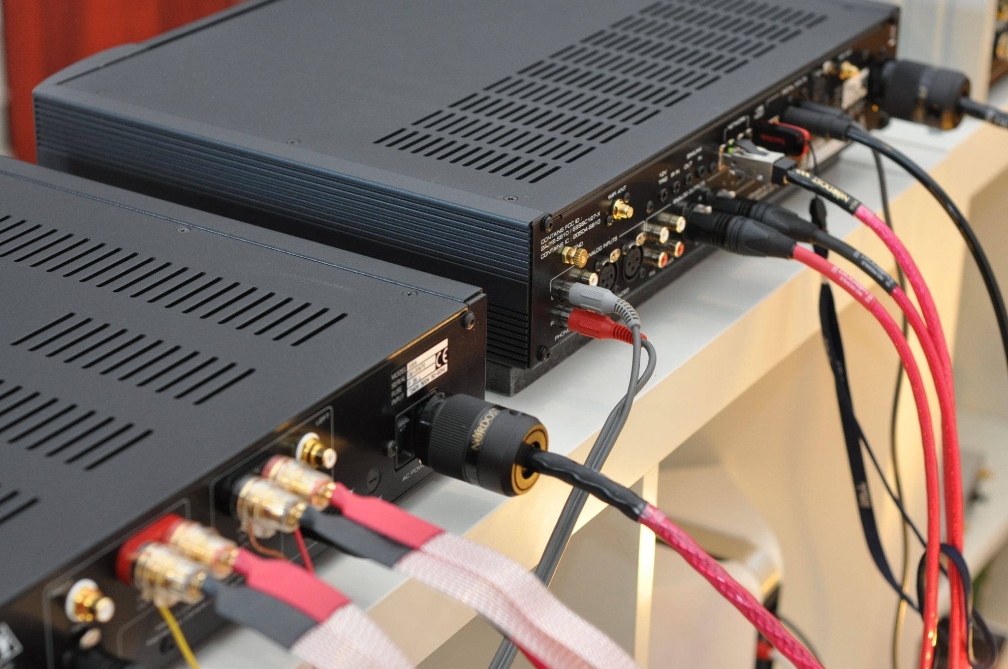 MOON 390 Streaming Pre-amplifier - HiFi and Music Source