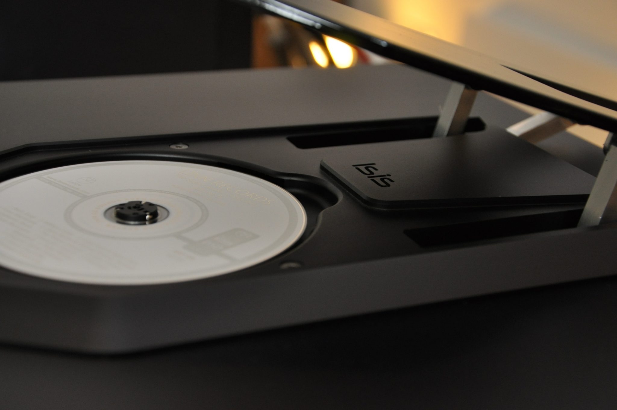 Rega Isis CD Player - Review - HiFi and Music Source