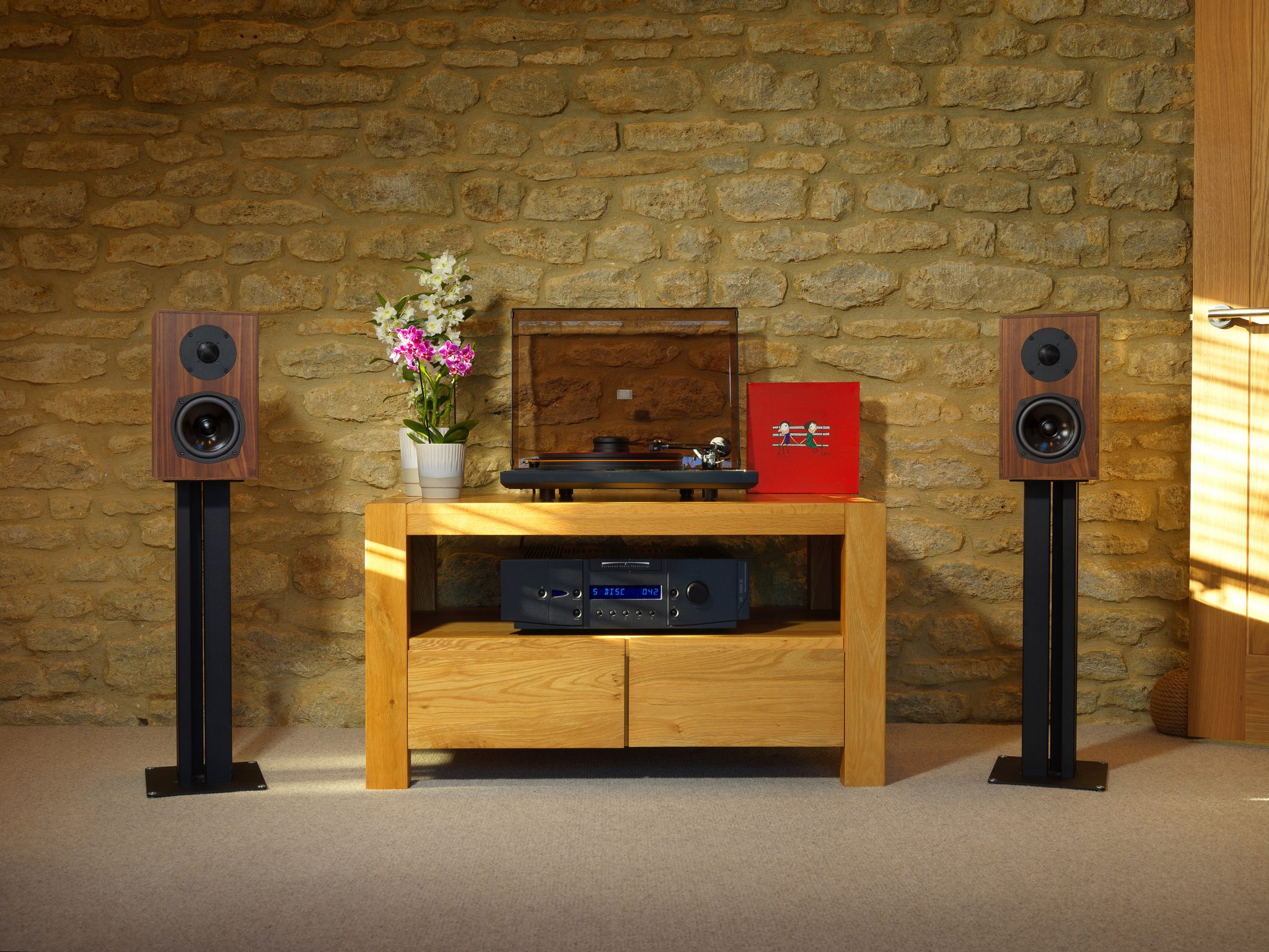 Falcon Acoustics launches 'M' range at UK Audio Show - HiFi and Music ...