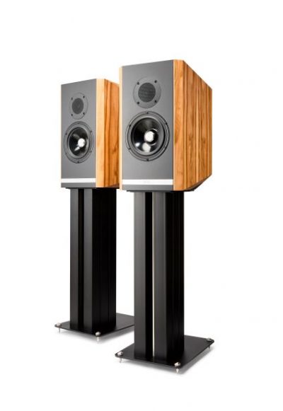 Kudos Announces Liquid Amber Veneer for Titan - HiFi and Music Source