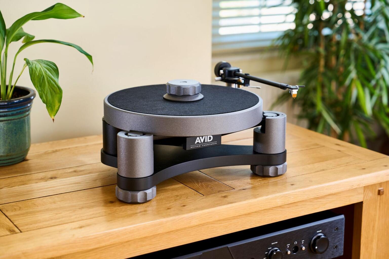 AVID launches the Relveo turntable - HiFi and Music Source